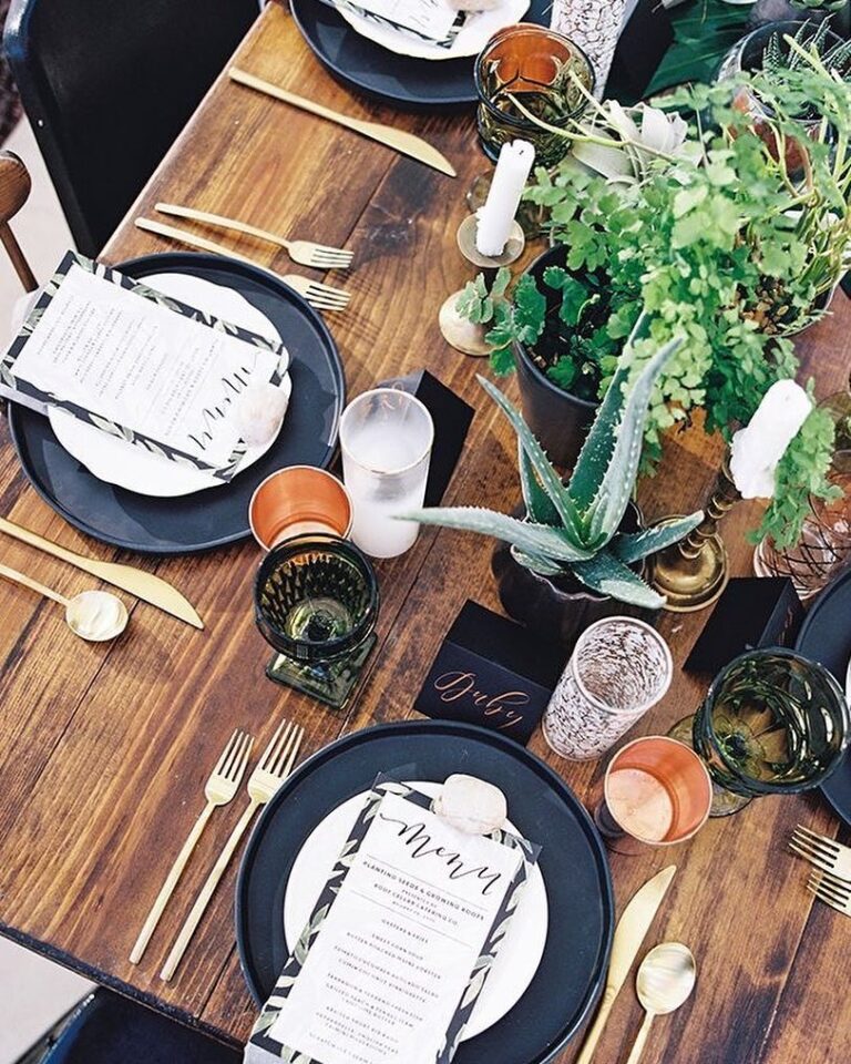 17 Fun & Fresh Natural Table Setting Ideas to Wow Your Guests
